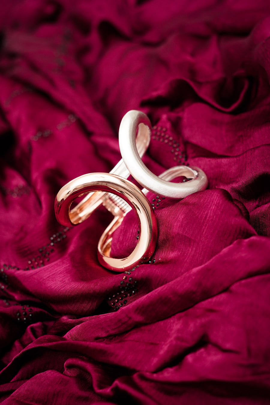 Women's Hand Accessories: Bracelets, Rings & More - Nolabels