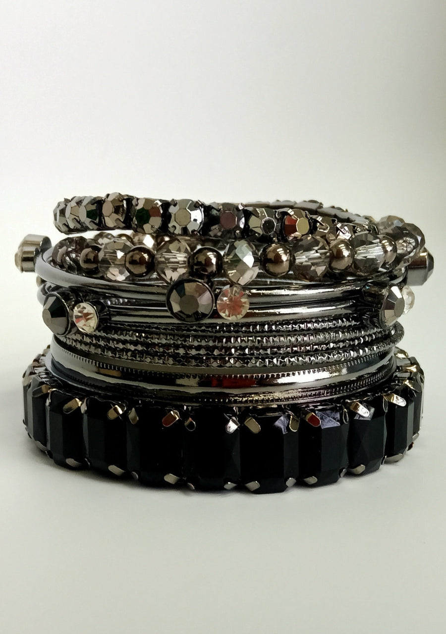 Women's Hand Accessories: Bracelets, Rings & More - Nolabels